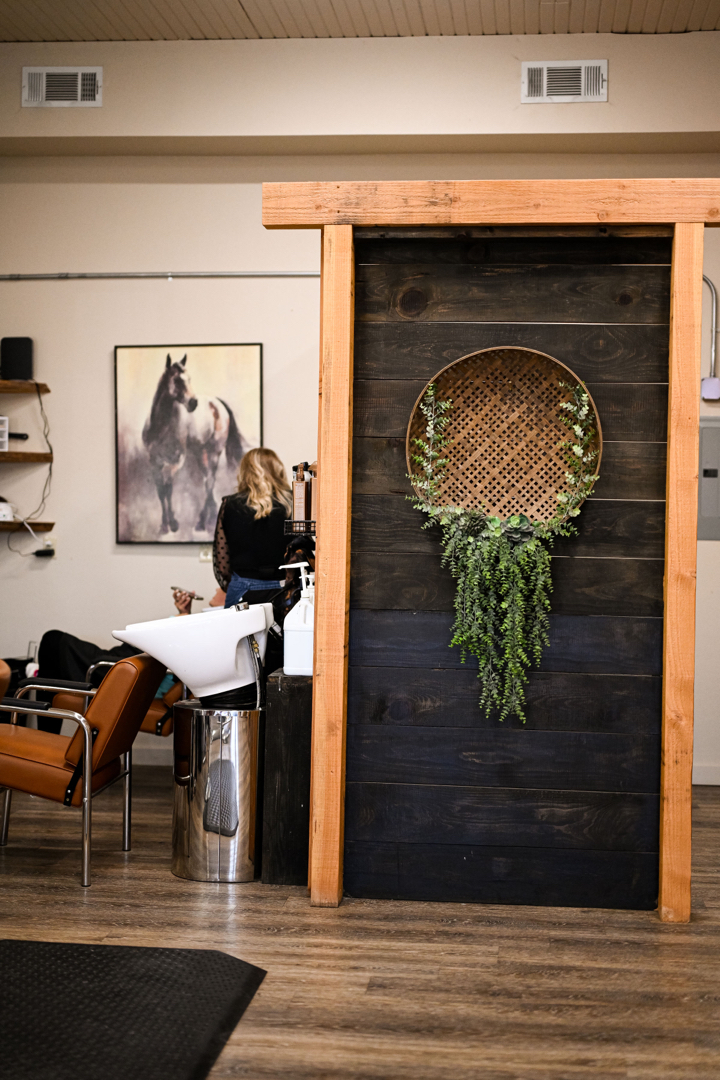 Salon One Twenty Three